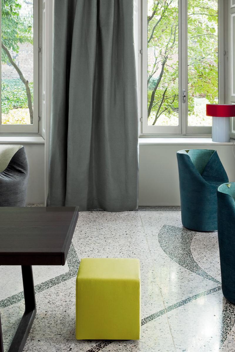 Victoria. Silk satin. Rubelli